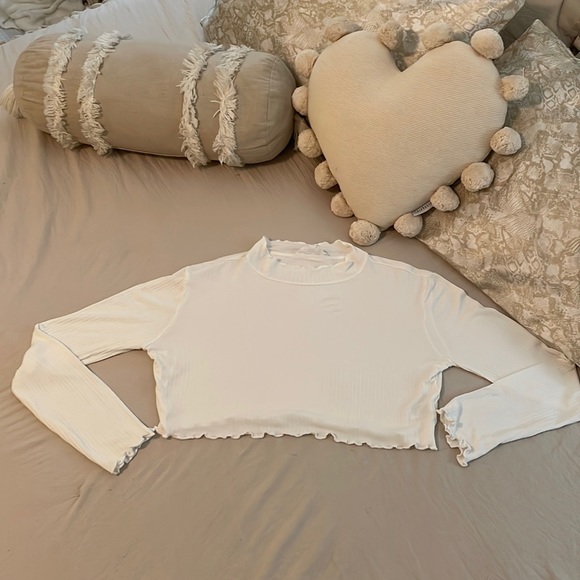 Double Zero | Tops | Double Zero Creamy White Ribbed Lettuce Edge Long ...